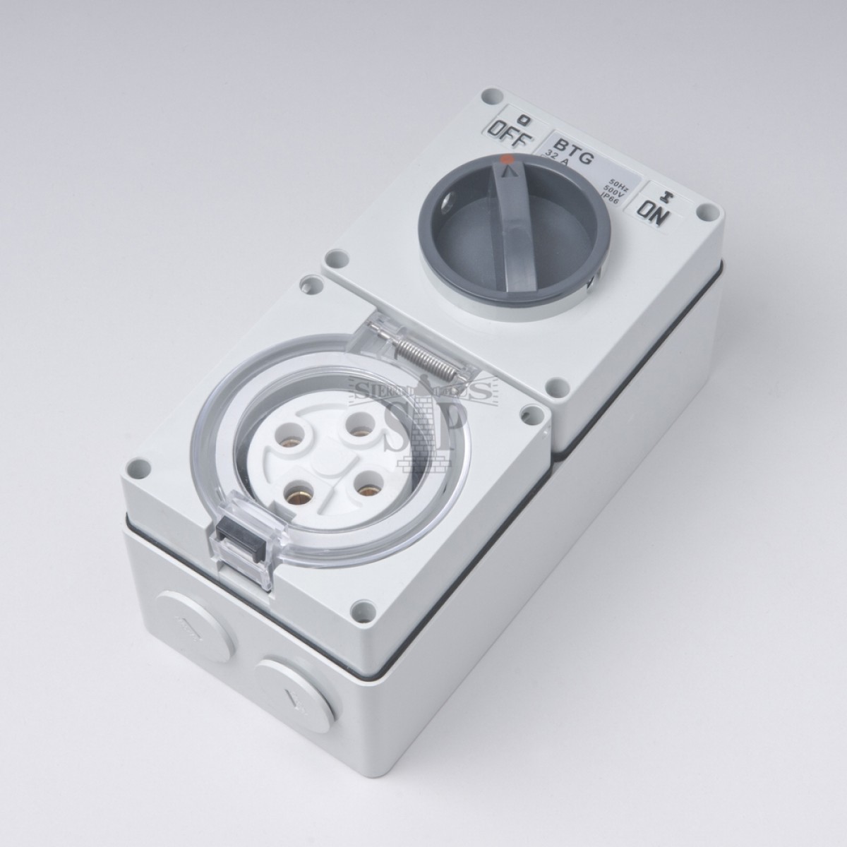 BTG 56CV432 32A 4 Pin IP66 Weatherproof Switch Socket [Surface Mounted ...